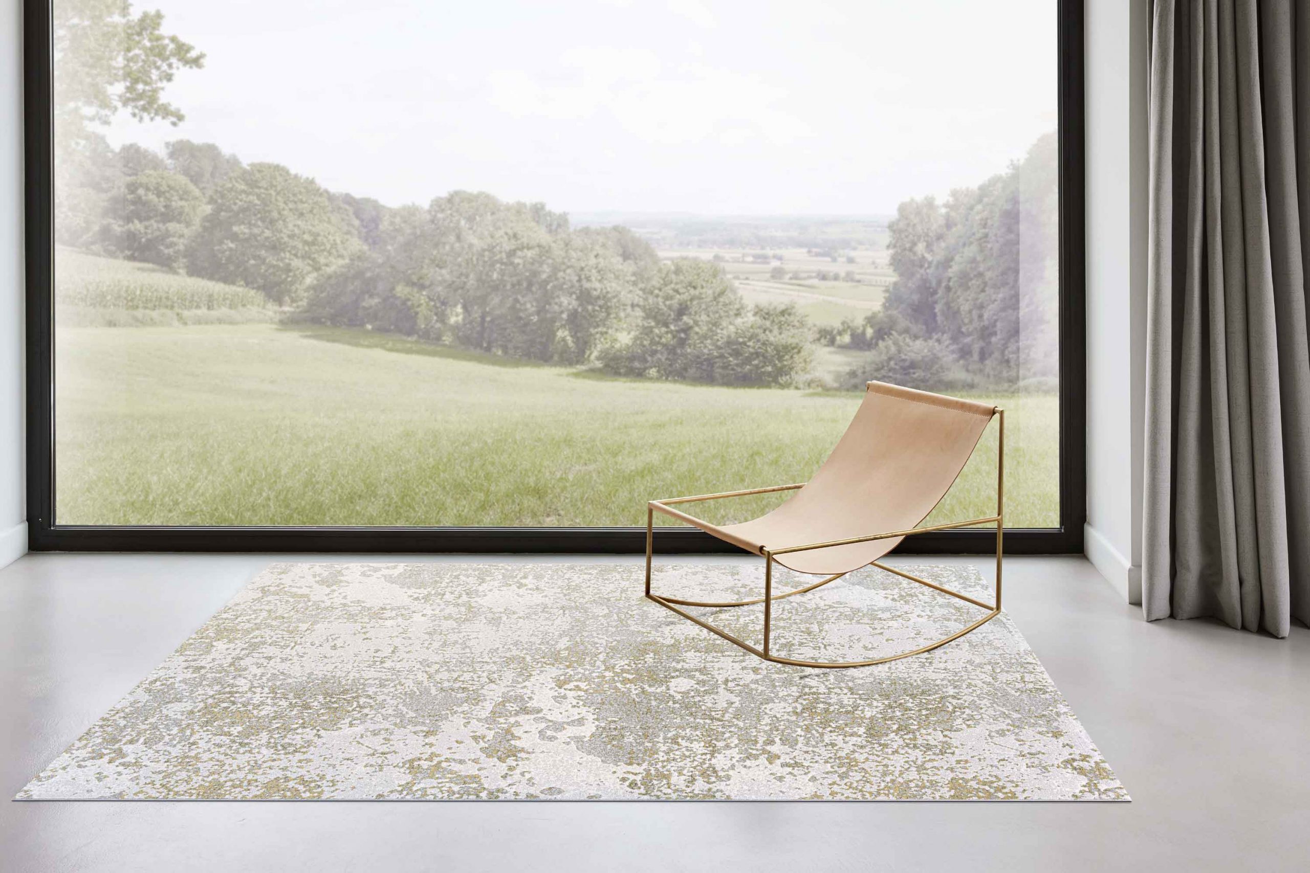 Quartz Stunning Grey Crackled Effect Rug With Hints Of Gold 083-0001-6121